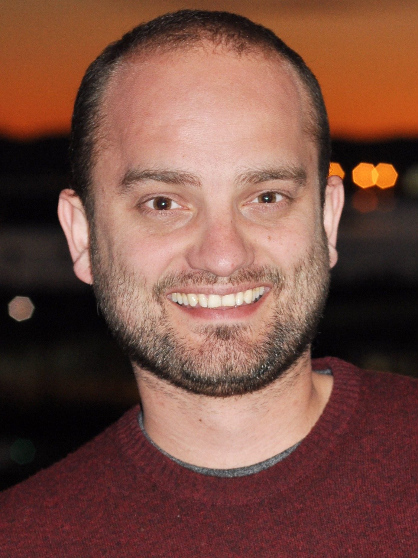 Tom Bidwell - AdoroCinema