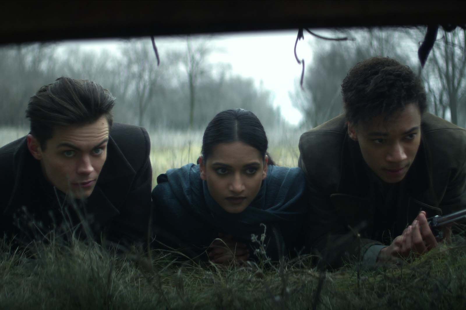 Sombra e Ossos : Fotos Amita Suman, Kit Young, Freddy Carter - 66 no 76 - AdoroCinema