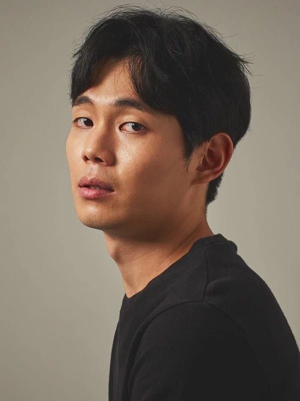 Kyung-soo Ryu - AdoroCinema