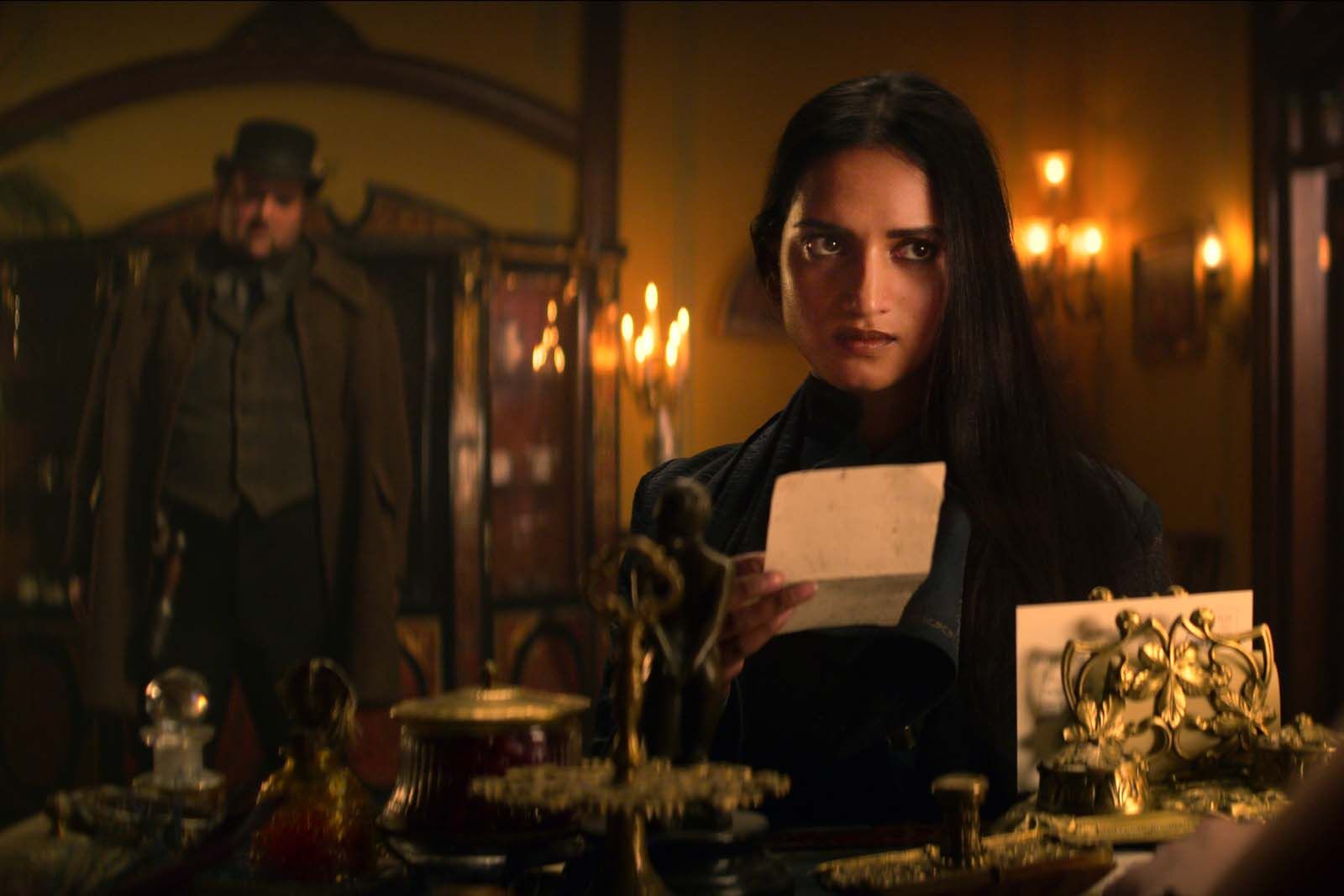 Sombra e Ossos : Fotos Amita Suman - 38 no 76 - AdoroCinema