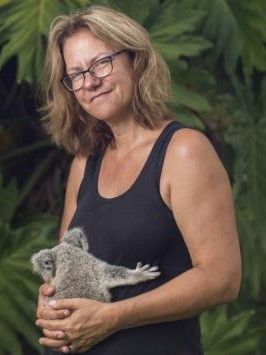 Ali Bee - AdoroCinema