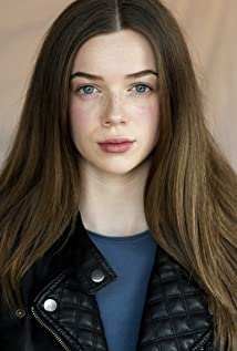 Megan Best - AdoroCinema