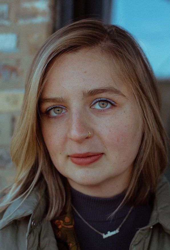 Chelsea Holmes - AdoroCinema