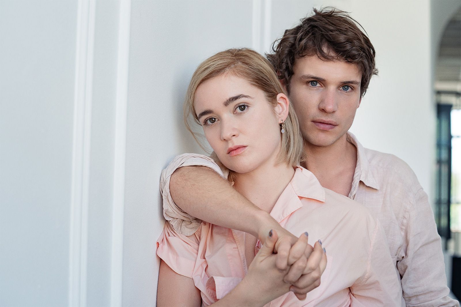 Foto de Nicholas Denton - Foto Alice Englert, Nicholas Denton - AdoroCinema