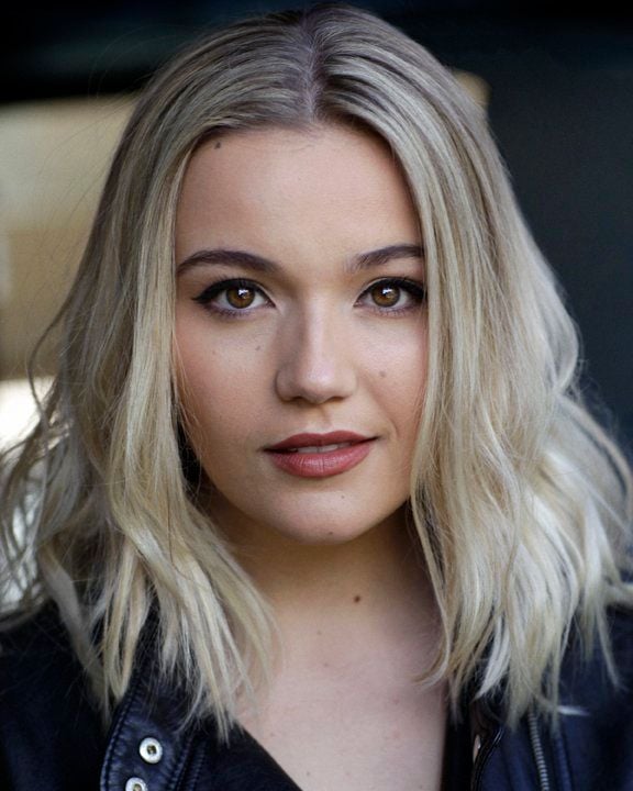 Kate James - AdoroCinema