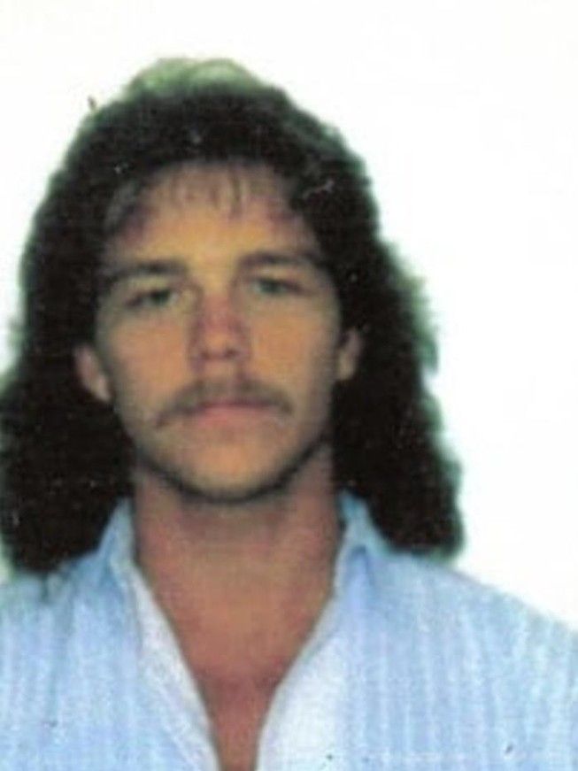 Robert C. Ramirez - AdoroCinema