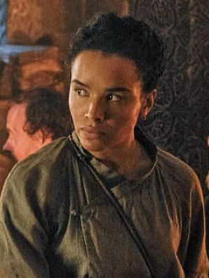 Zoe Robins - AdoroCinema