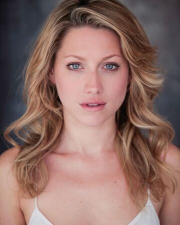 Niamh Walsh - AdoroCinema