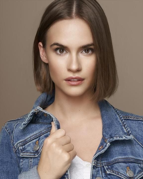 Ema Horvath - AdoroCinema