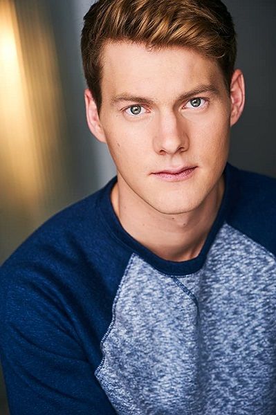 Adam Cropper - AdoroCinema