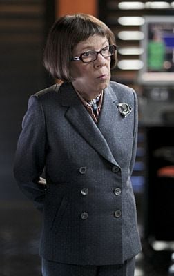NCIS: Los Angeles : NCIS: Los Angeles : Fotos Linda Hunt - 521 no 639 ...