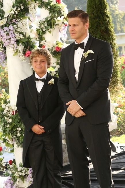 Bones : Bones : Fotos David Boreanaz - 473 no 633 - AdoroCinema