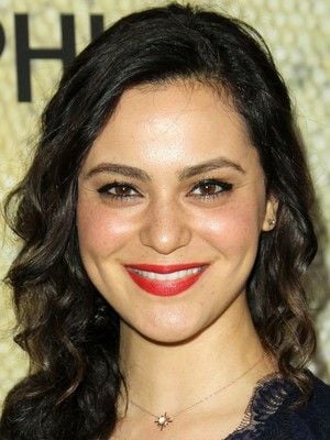 May Calamawy - AdoroCinema