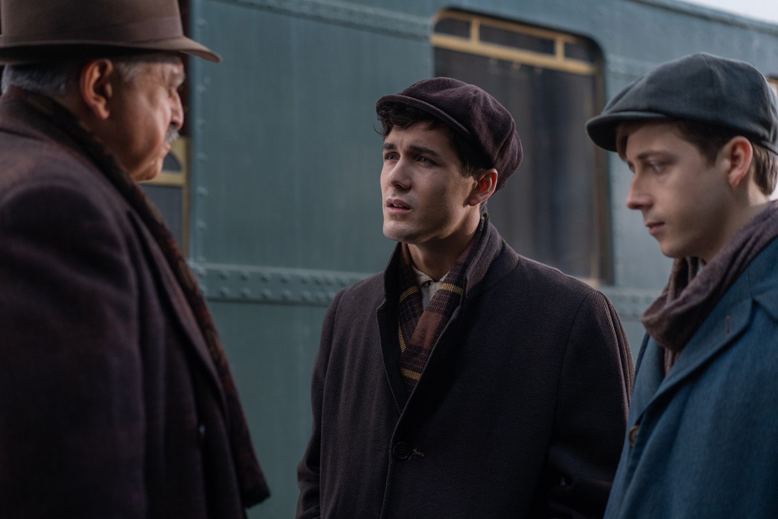 Foto de Gerran Howell - The Song Of Names : Fotos Gerran Howell, Jonah ...