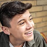 Adrian Matthew Escalona - AdoroCinema