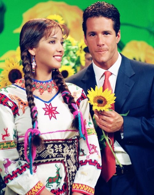 Maria Isabel : Maria Isabel : Fotos - 2 no 11 - AdoroCinema