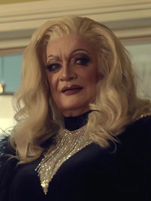 Pôster Queen Loretta - Pôster 1 no 2 - AdoroCinema