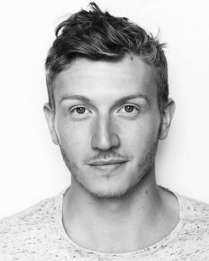 Tom Varey - AdoroCinema