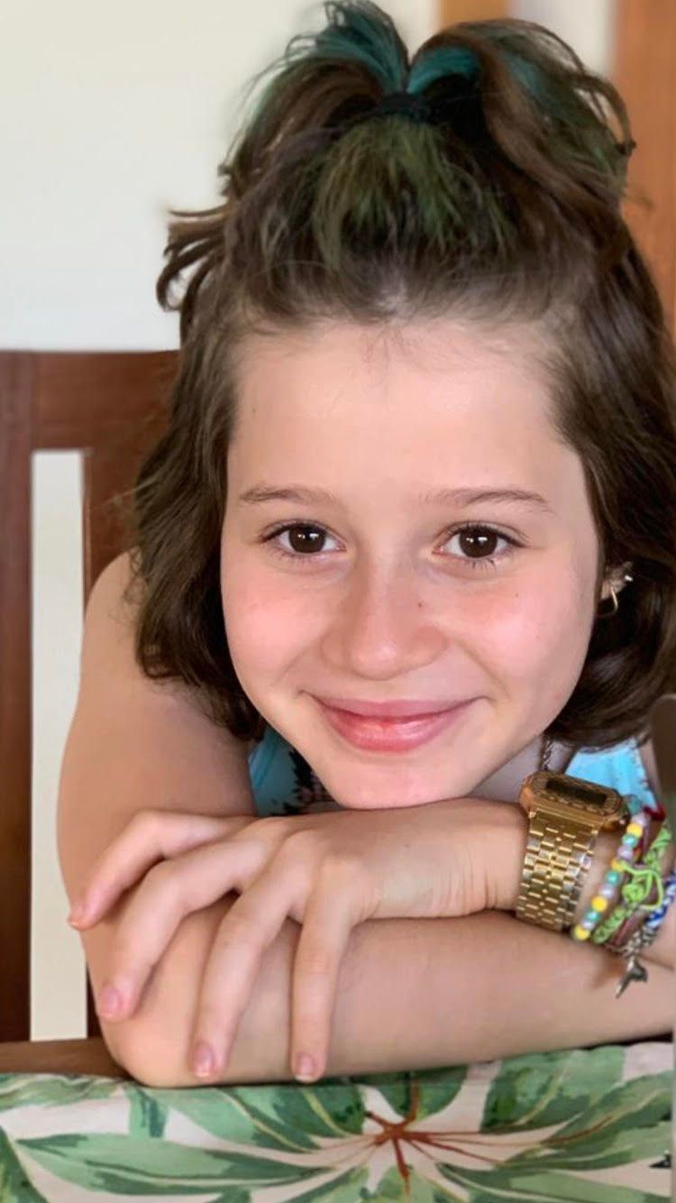 Foto de Lara Capuzzo - Poster Lara Capuzzo - Foto 2 de 3 - AdoroCinema