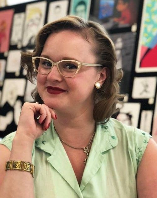 Leah Latham - AdoroCinema