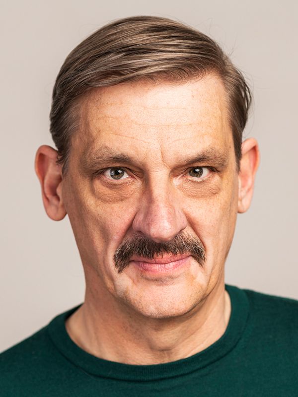 Peter Van den Begin - AdoroCinema