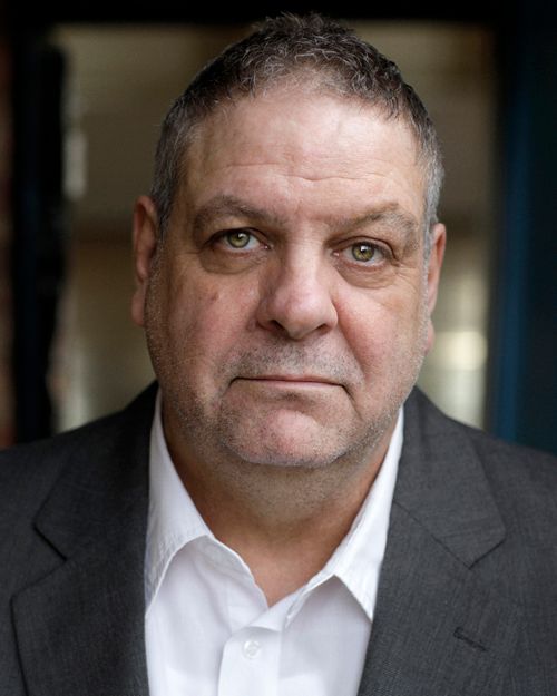 Sam Douglas - AdoroCinema