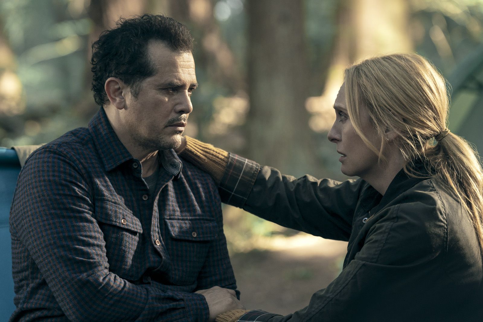 O Poder : Fotos John Leguizamo, Toni Collette - 14 no 21 - AdoroCinema
