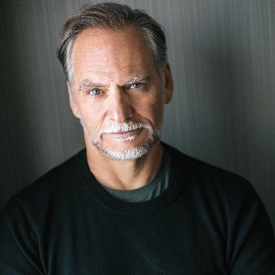 Paul Cowling - AdoroCinema