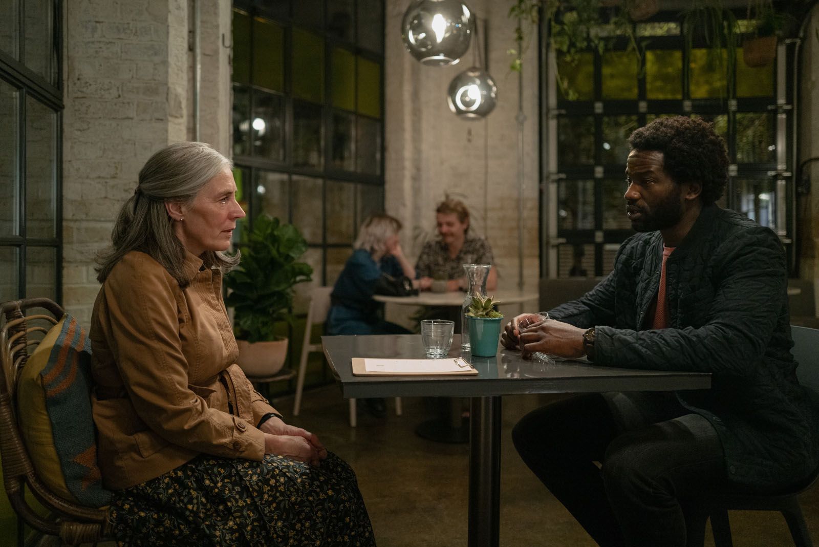 Slow Horses : Fotos Saskia Reeves, Kristin Scott Thomas, Kadiff Kirwan ...