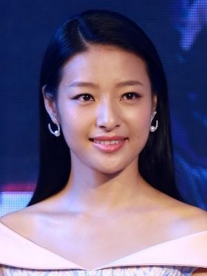 Yueting Lang - AdoroCinema