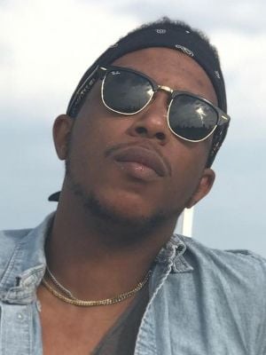 Mike Ware - AdoroCinema