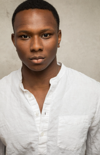 Ayomide Adegun - AdoroCinema