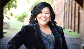 Angi Bones - AdoroCinema