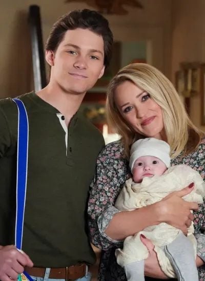 Fotos e posters da série Spin-off de Young Sheldon - AdoroCinema