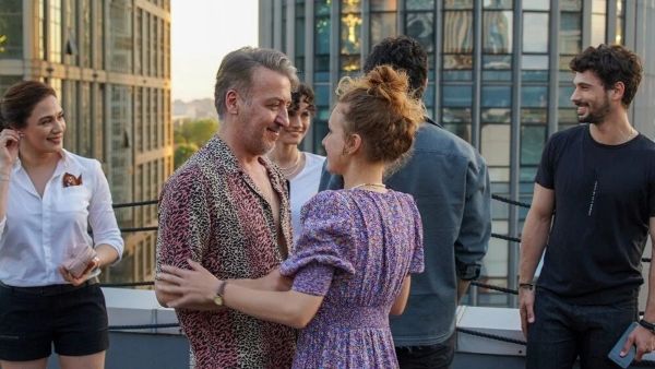 A Agência : A Agência : Fotos - 3 no 20 - AdoroCinema