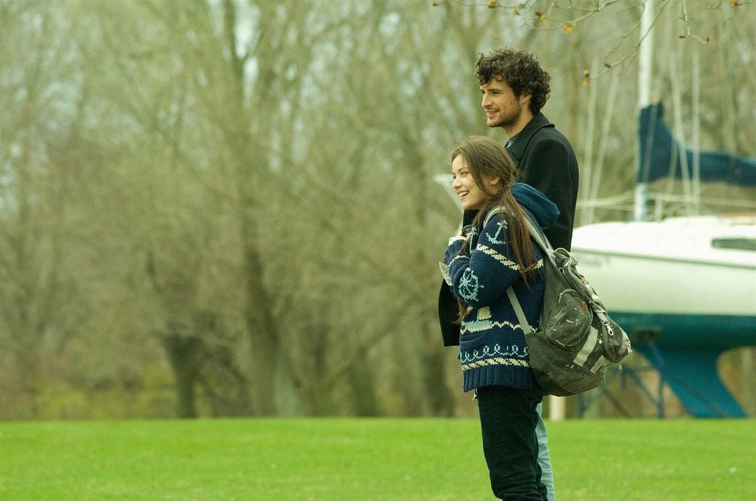 Foto de Lola Tash - Molly Maxwell : Fotos Charlie Carrick, Lola Tash ...