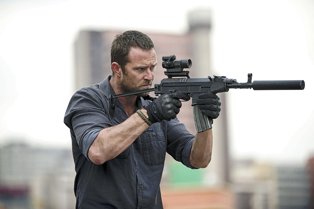 Strike Back : Strike Back : Fotos Sullivan Stapleton - 86 no 123 ...
