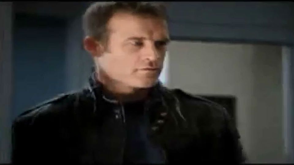 Human Target 1ª Temporada Trailer Original - Trailer Human Target T01 ...