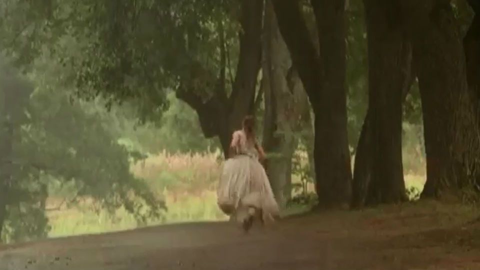 Trailer do filme Two Women - Two Women Trailer Original - AdoroCinema