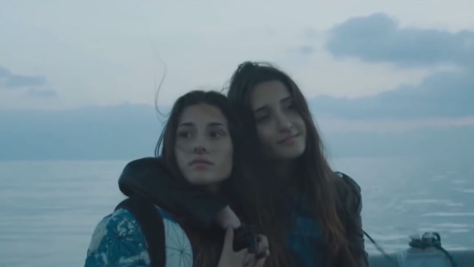 Teaser do filme Indivisible - Indivisible Teaser Trailer Original - AdoroCinema