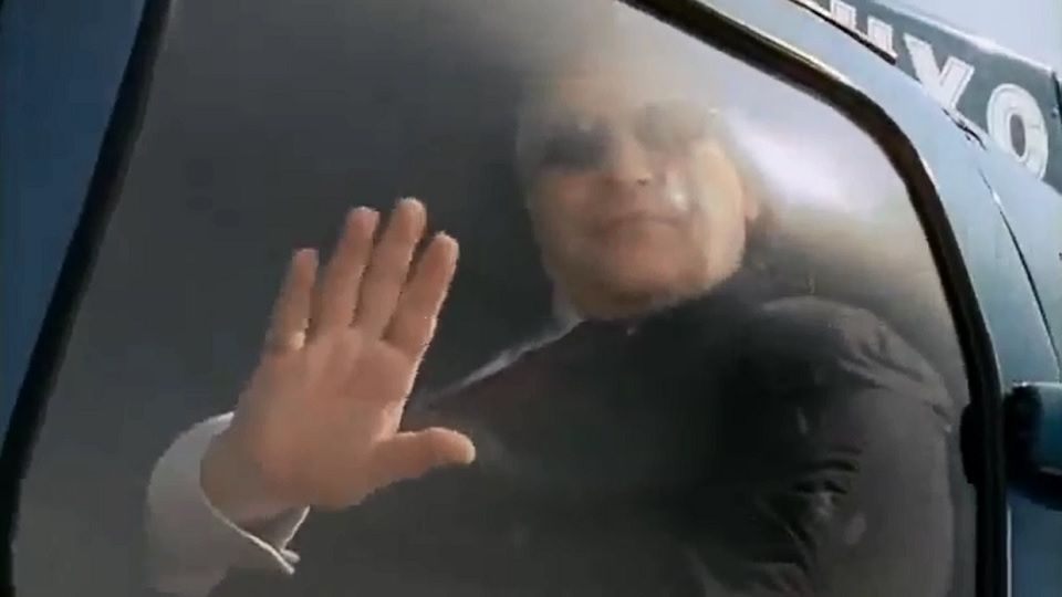 Trailer do filme Caixa Dois - Caixa Dois Trailer - AdoroCinema