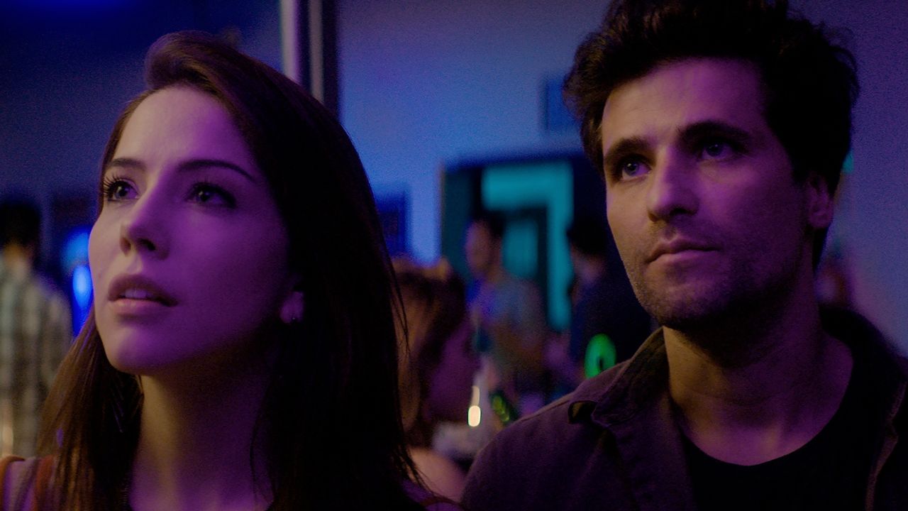 Trailer do filme Loop - Loop Trailer - AdoroCinema