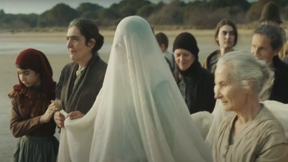 Trailer do filme O Pequeno Corpo - Small Body Trailer Original ...